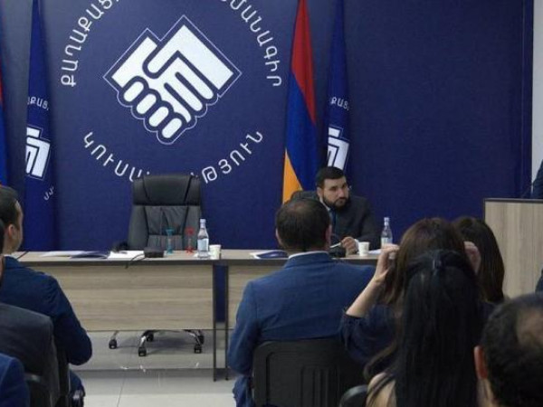 Zham.am | ՔՊ-ում կրքերը բորբոքված են