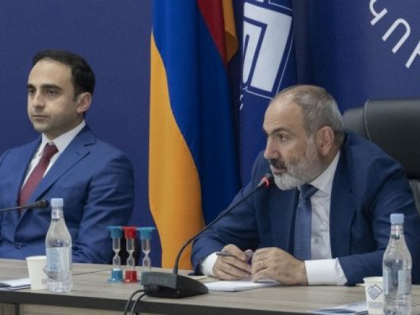 Zham.am | Տիգրան Ավինյանի փոշեշոուն